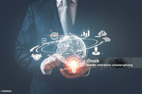 디지털 트랜스포메이션 기술 전략 Iot 사물 인터넷 디지털 시대의 혁신 아이디어와 비즈니스 기술 채택 글로벌 비즈니스 역량 강화 아이 혁신 개념에 대한 스톡 사진 및 기타