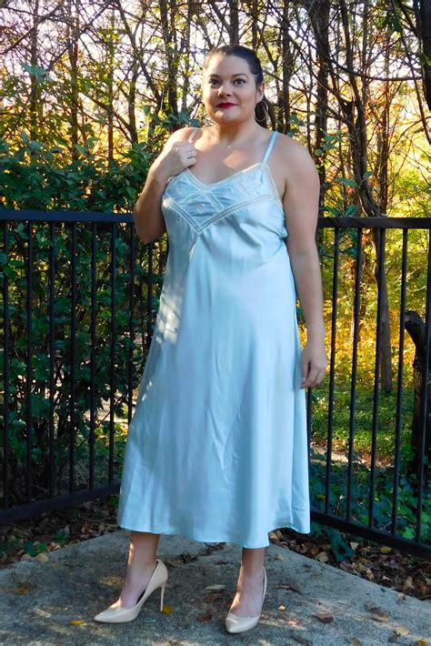 Nwt Baby Blue Long Satin Nightgown Negligee Night Dress Gown Enchanting Sleepwear Lingerie Xl