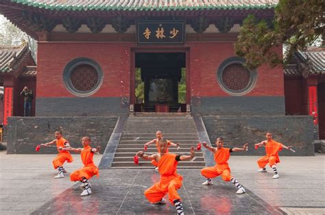 Spiritual Warriors The Story Of The Shaolin Monks