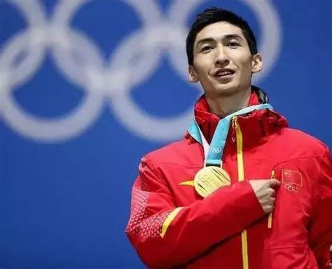 五四武大靖苏炳添获得中国五四青年奖章