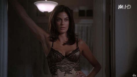 Teri Hatcher Nua Em Desperate Housewives
