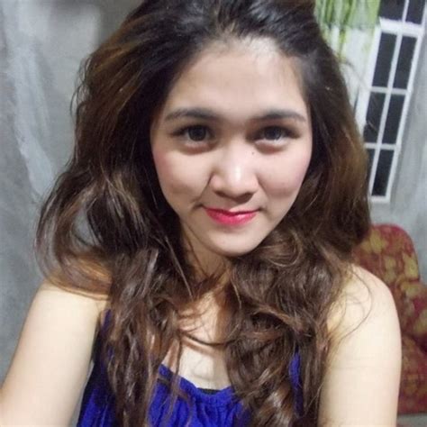 Ela Deu O Cuzinho Pra Deixar A Bucetinha Virgem Toa Na Net Agregador De Conte Do