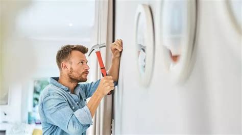 My Neighbour Leaves Me Mocking Notes After Waking Me Up At 5am Im