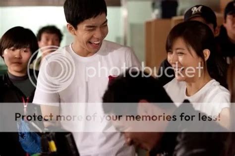 Lee Seung Gi Ha Ji Won Are So Cute Playful Close Bts Lsgfan ~ Lee Seung Gi Blog