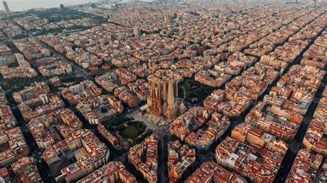 Qué Ver En Barcelona Estos Son Los 10 Mejores Edificios De La Ciudad