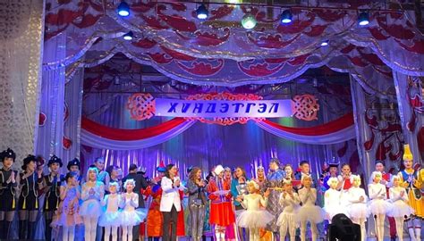 Төгсөгчид болон анги Сэлэнгэ аймаг Хөтөлийн ЕБС Facebook