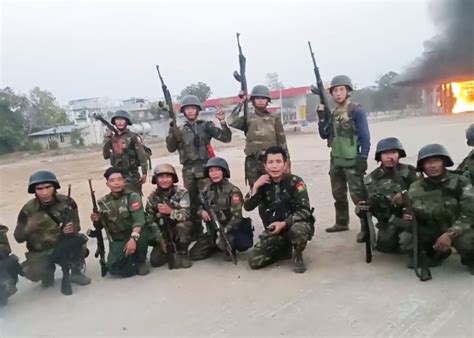 ဒေါ်အောင်ဆန်းစုကြည်ကို အမြန်ဆုံးလွှတ်ပေးဖို့ စင်္ကာပူနိုင်ငံခြားရေးဝန်ကြီးတောင်းဆို ရုပ် သံ