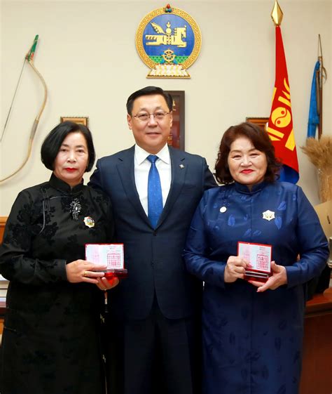 Vip76 Mn Шагнал гардууллаа