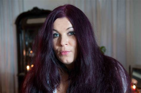 Brunette Hottie Larisa Gold And Cora Kitty Give A Great Deepthroat