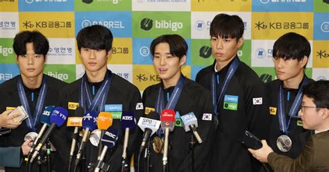 [현장연결] 수영 황금세대 세계선수권 역대 최고성적으로 귀국