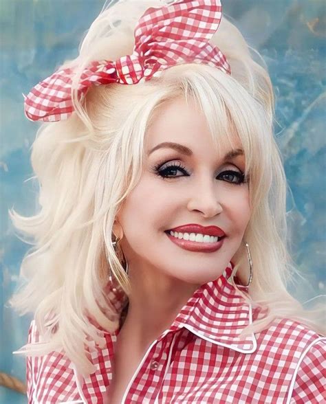 Best 12 Dolly Partons Beauty Evolution From The 60s To Today Artofit