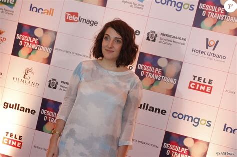 Clarice Falcão Diz Que Já Realizou Fetiches No Sexo Purepeople