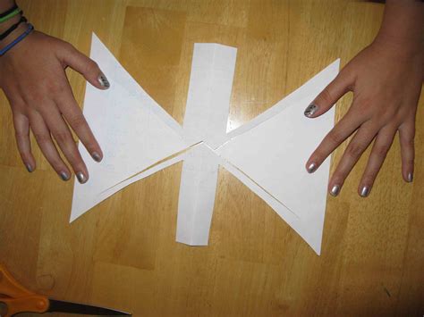 Negative Poisson Ratio Materials