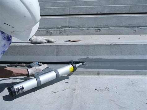 Герметик для бетона: использование полиуретанового для деформационных ...