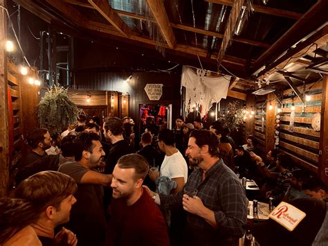 Gay Seattle The Best Gay Hotels Bars Clubs And More Two Bad Tourists