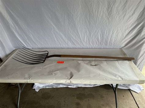 Straw Fork Meagher Auctioneers