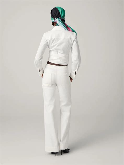Diane Von Furstenberg เสื้อผู้หญิงรุ่น Dvf Perfect Wrap Top สี ขาว ลด 30 Central Online