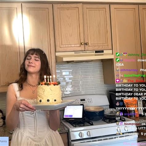 Paige 🌸🦧 Photos From My 23rd Birthday 🌷 Streamer Fashion