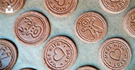 동전 그룹 사진 Unsplash의 무료 산타 클로스 이미지