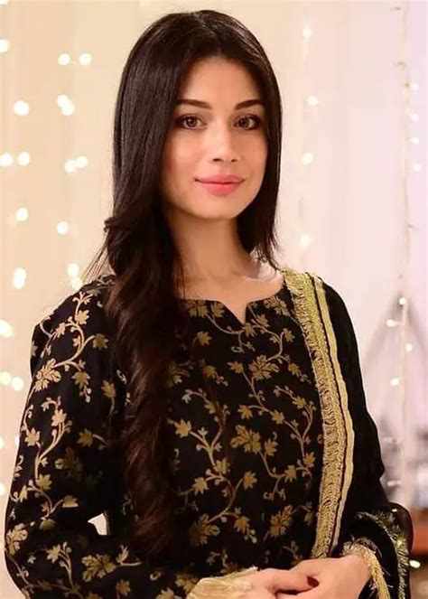 Sidra Batool Biography Dramas List Wegreen Entertainment