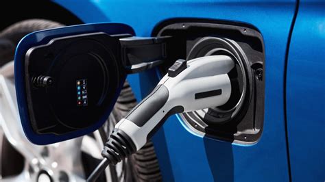 하이브리드 Vs 플러그인 하이브리드 그 차이는