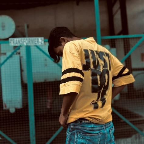 R O N E Y Roneyyyyy X Threads Say More