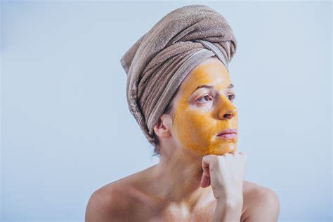 طريقة عمل خلطة صفار البيض والعسل والخيار للحصول على بشرة رائعة مجلة هي