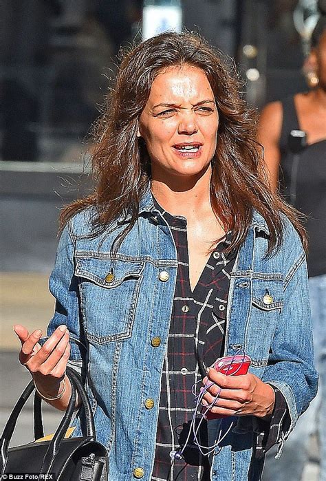 Katie Holmes Arrives To Set Of Commercial Shoot With No Makeup On After