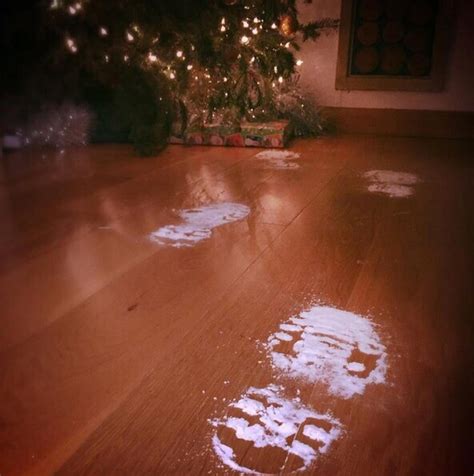 НОВОГОДНИЕ ИДЕИ СЛЕДЫ ДЕДА МОРОЗА В преддверии Нового года каждый из ...