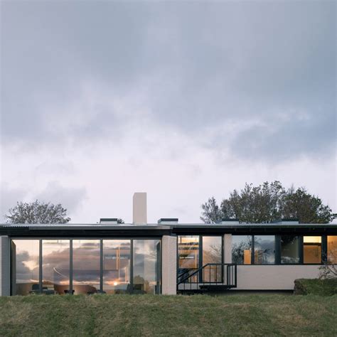 Rammed Earth Wall Fronts Parisian Townhouse By Déchelette Architecture