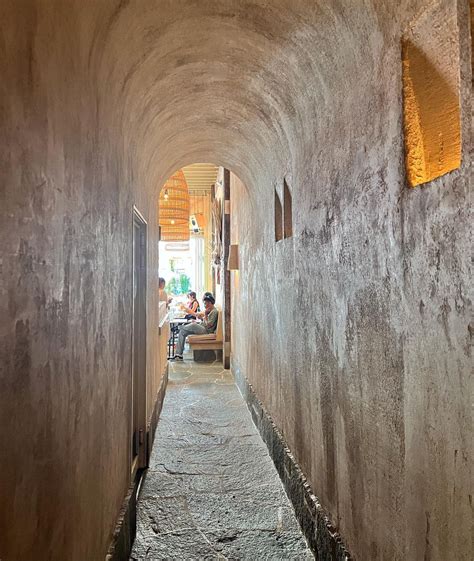 Convergence Of Pushpull Models Of Knowledge Collection