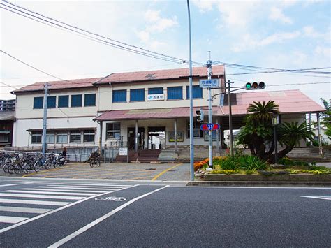 れとろ駅舎 吉浦駅