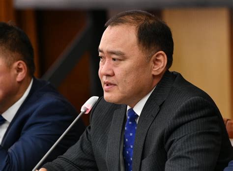 Л Гантөмөр Сан байгуулаад өгчихөөр манайхан яаж туйлдгийг бид мэднэ шүү дээ