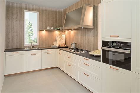 24 Wandfarbe Kuche Magnolia