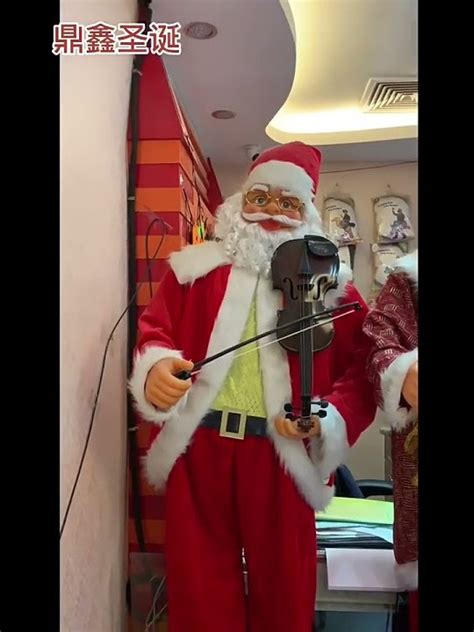 크리스마스에 춤추는 산타클로스 인형을 소개합니다 Youtube