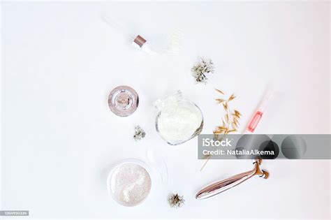 크리스마스 트리 모양으로 설정 얼굴 관리 화장품 피부과 화장품 알기네이트 마스크 마사지기 패치 및 세럼 천연 숲 이끼와 귀리 히알루론 및 보습 드롭퍼 제품 깨끗한에 대한