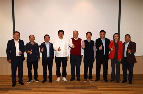 Global Solutions Of 3 D Anisotropic Navier Stokes Equations Department Of Applied Mathematics