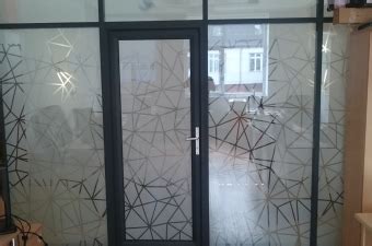 Тонировка окон в квартире и офисе в Москве: защитная пленка на стекла