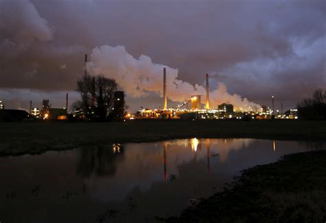 Thyssenkrupp Steelworkers Protest Against Tata Merger Plan Zee Business