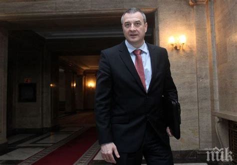 Само в ПИК Скандална заповед на Цветлин Йовчев разбива БОРКОР Министърът откомандирова