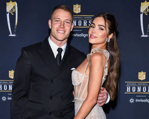 Christian Mccaffreys Wife Olivia Plans Christmas Surprises For 49ers