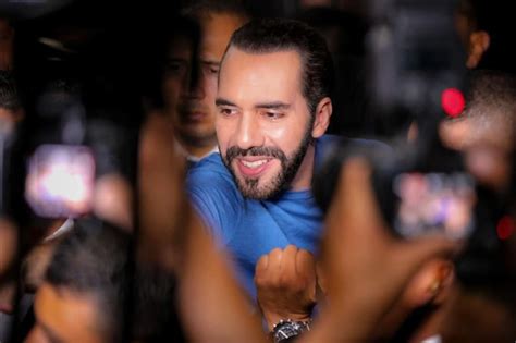 ”nayib Amigo ¡el Pueblo Está Contigo” Simpatizantes De Bukele