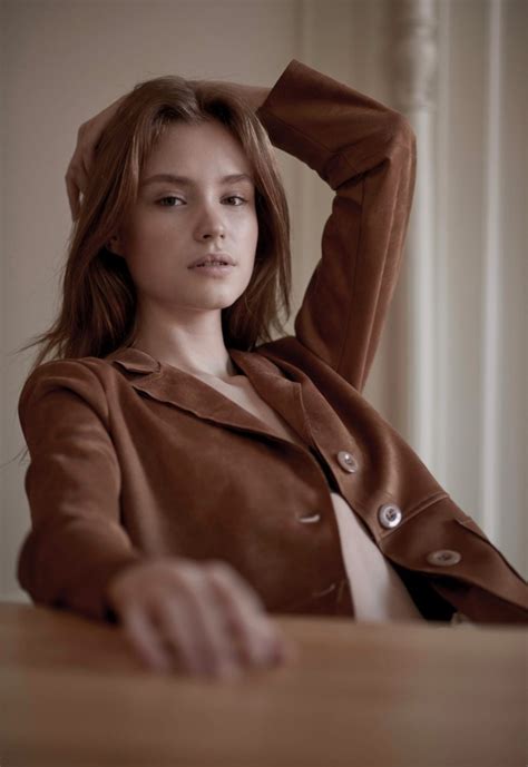 Yana Polo Metro Models