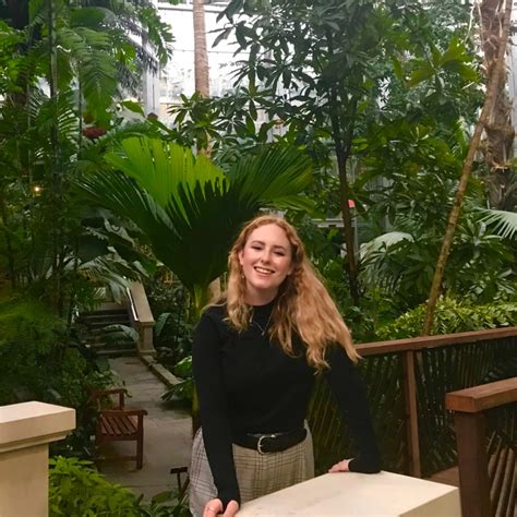 Emily Kuizinas Marketing Specialist Hnu Photonics Linkedin