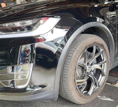 大眼睛油料 實裝照來一發 Rays Vmf C01 非常適合電車的 抗噪音、制震設計、超美型鍛造