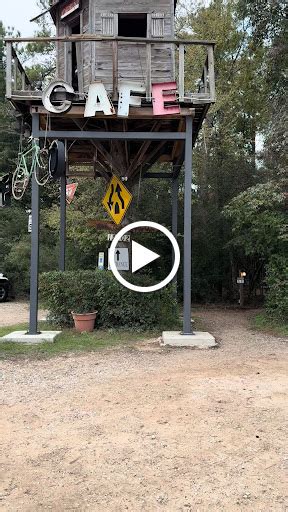 Treehouse Cafe Quirky American Restaurant In Magnolia Texas