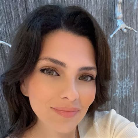 Ris Eyesareiris On Threads