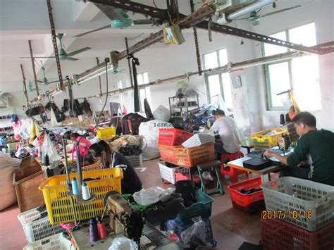 狮岭十大皮具厂 狮岭最大皮具厂是哪家 狮岭皮具城 第2页 大山谷图库