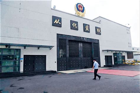 12港人案鄧棨然今刑滿 料移交港警明提堂 星島日報