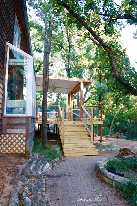 Botanic Bleu New Treehouse Deck Finished